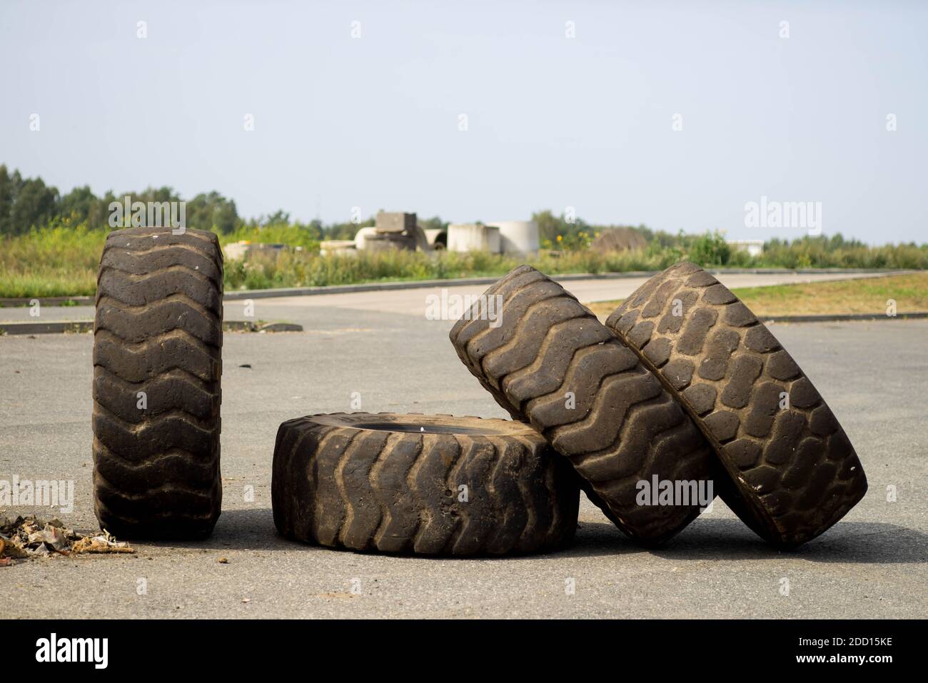 Dusty tyre hi-res stock photography and images - Alamy