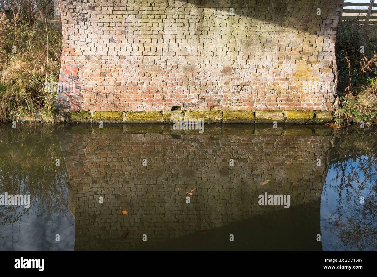 Brick bridge over the Worcester and Birmingham canal near Hanbury in ...