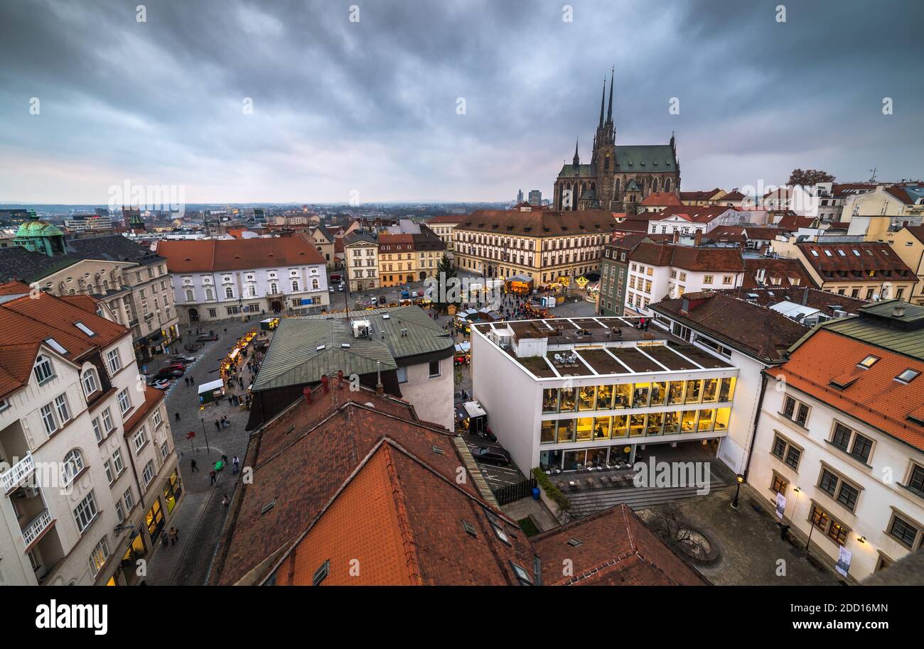 Old Town with Christmas Market and Cathedral of St. Peter and Paul in ...