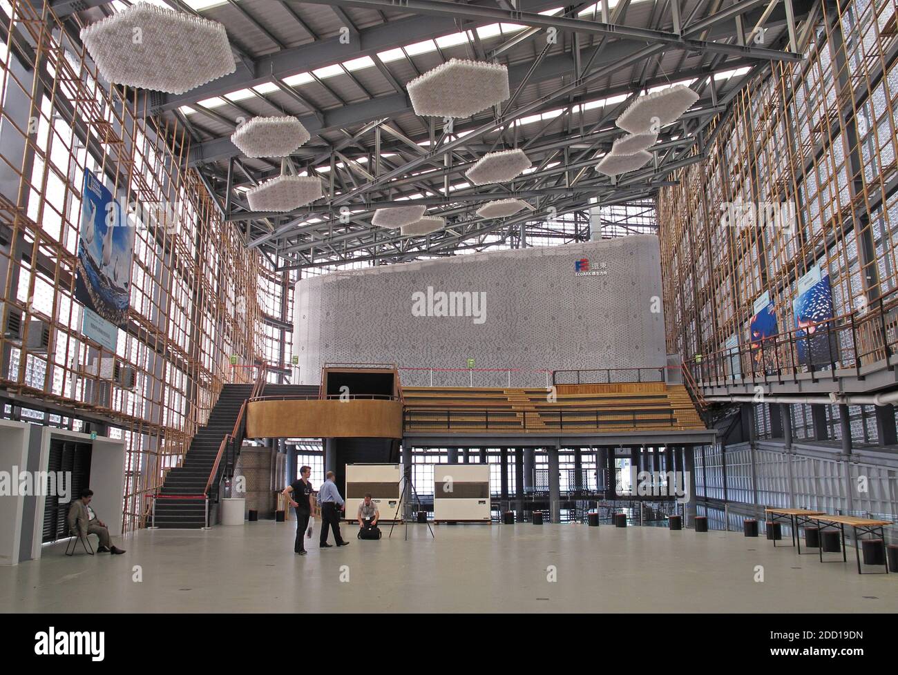Bottle Building In Taiwan Building With Plastic Bottles & Eco Friendly