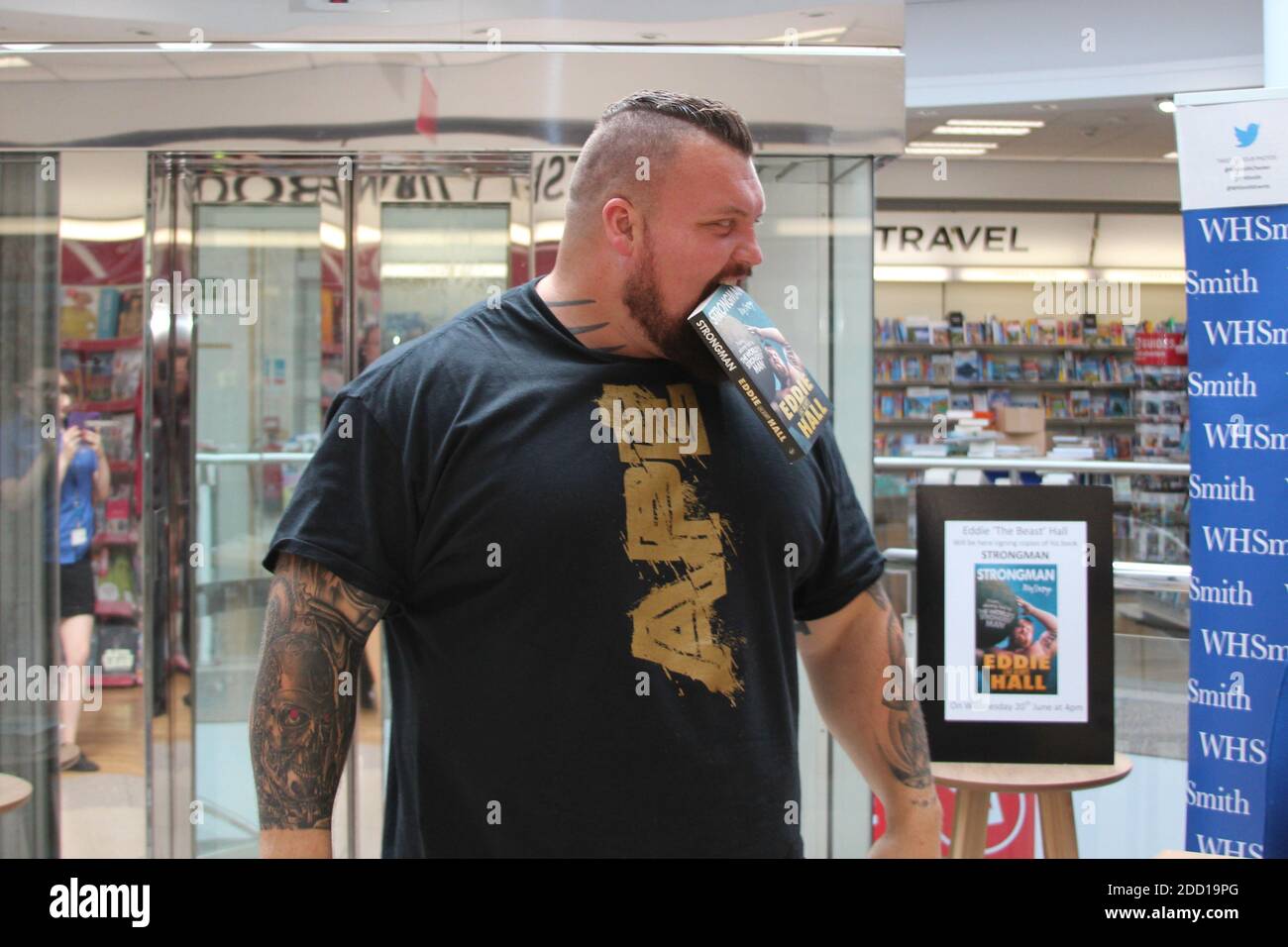 Eddie Hall the strongmen, WH Smith Chester. signing copes of his book ...