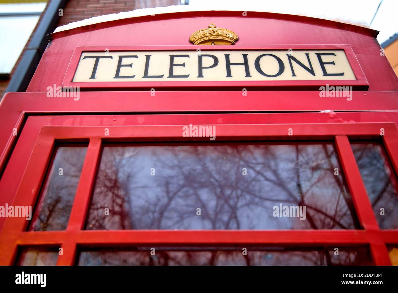 Classic red British telephone box in London Stock Photo - Alamy
