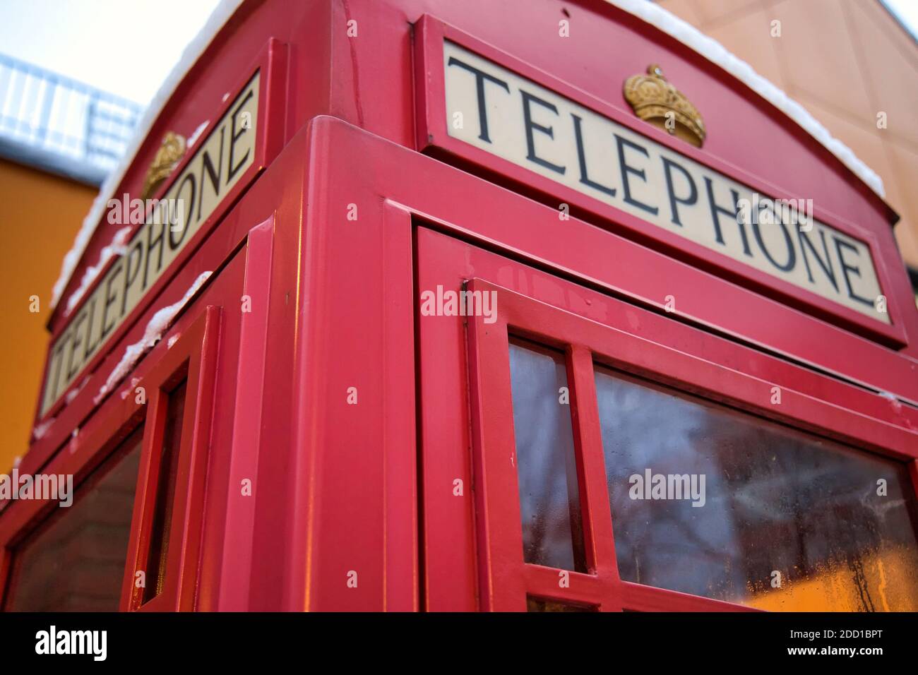 Classic red British telephone box in London Stock Photo - Alamy