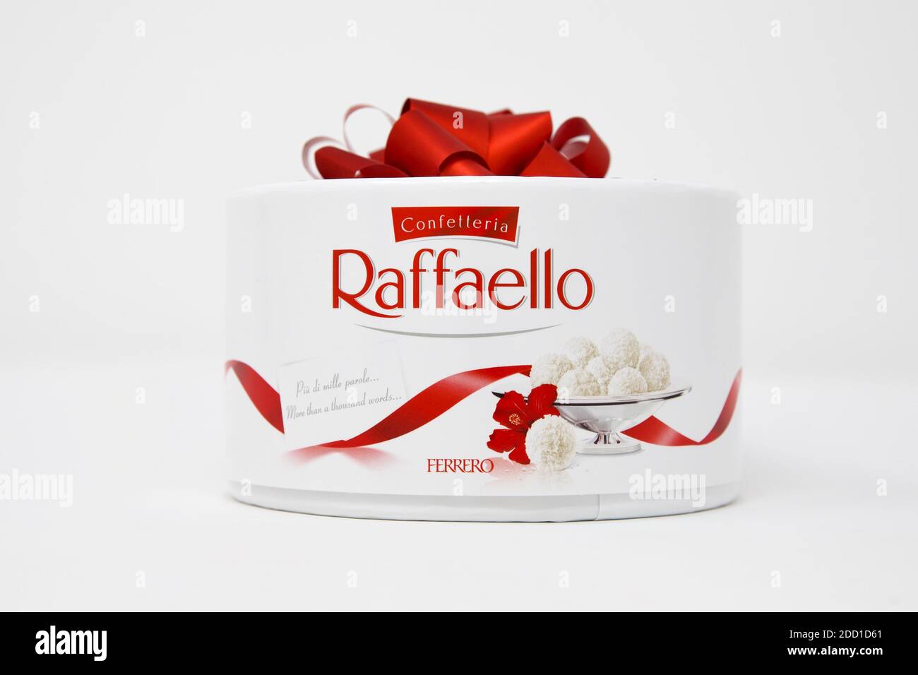 Crispy wafer shell hi-res stock photography and images - Alamy