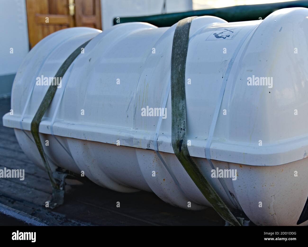 Survival equipment life raft on hi-res stock photography and images - Alamy