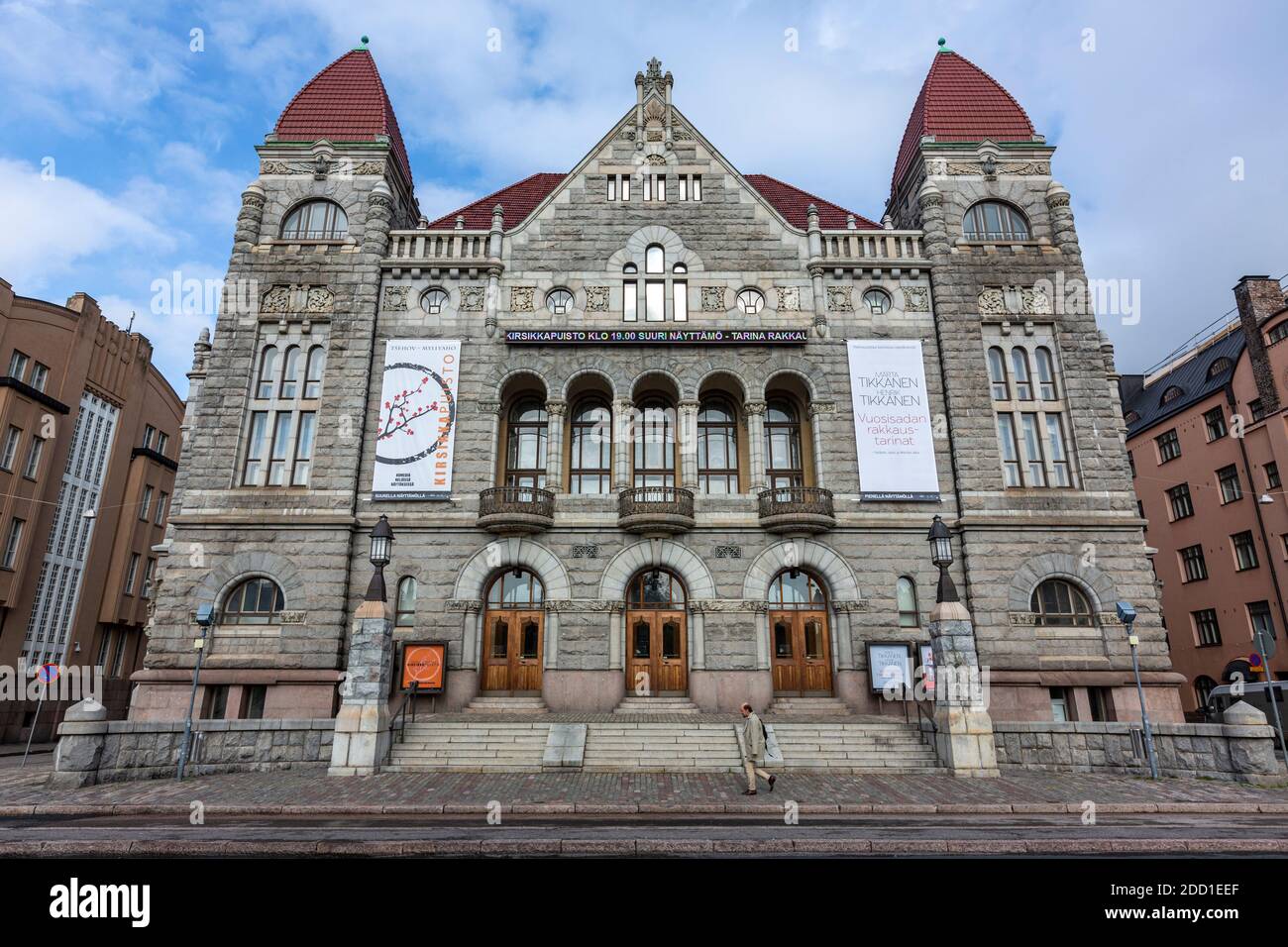 Helsinki national theatre hi-res stock photography and images - Alamy