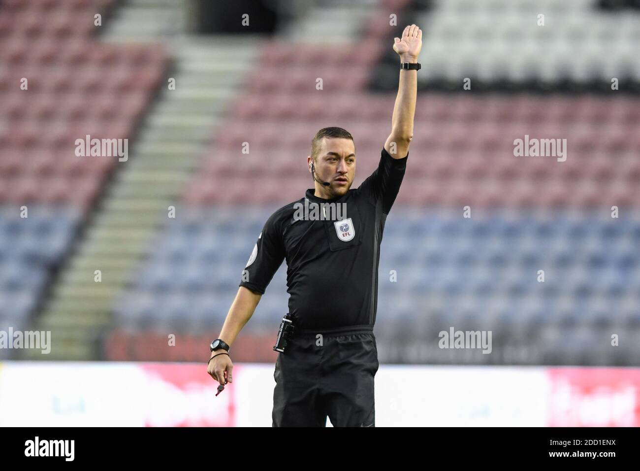 Paul howard referee hi-res stock photography and images - Alamy
