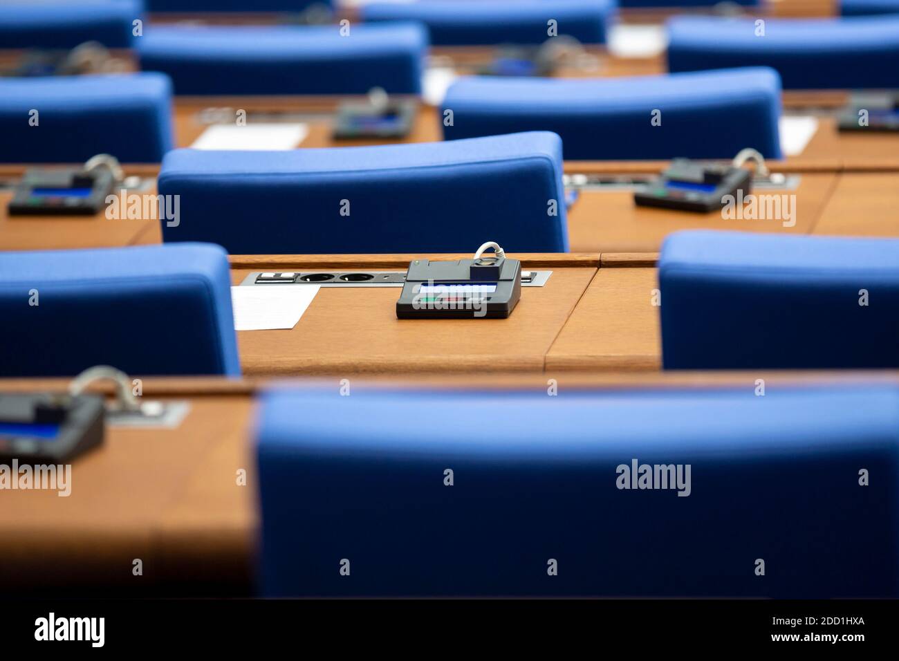 Voting machines hi-res stock photography and images - Alamy