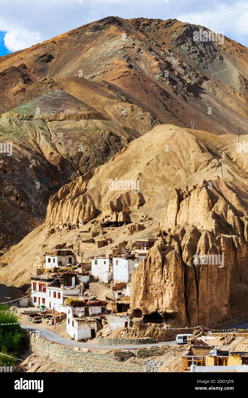 Moonland of ladakh hi-res stock photography and images - Alamy