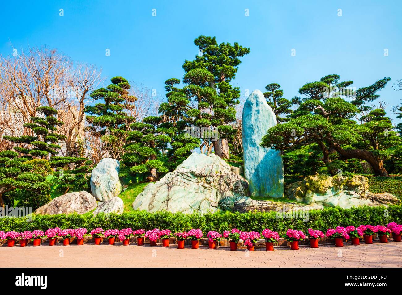 The Nan Lian Garden is a chinese classical garden in Diamond Hill in ...