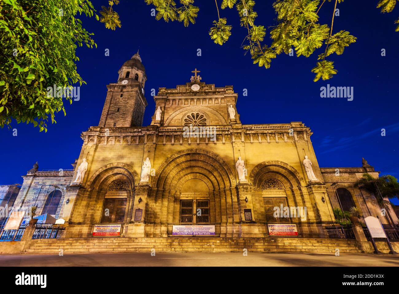 Catedral intramuros hi-res stock photography and images - Alamy