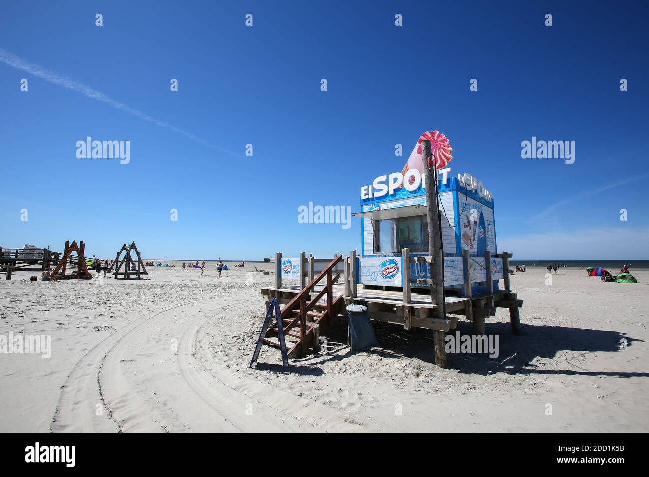 Eisbude hi-res stock photography and images - Alamy