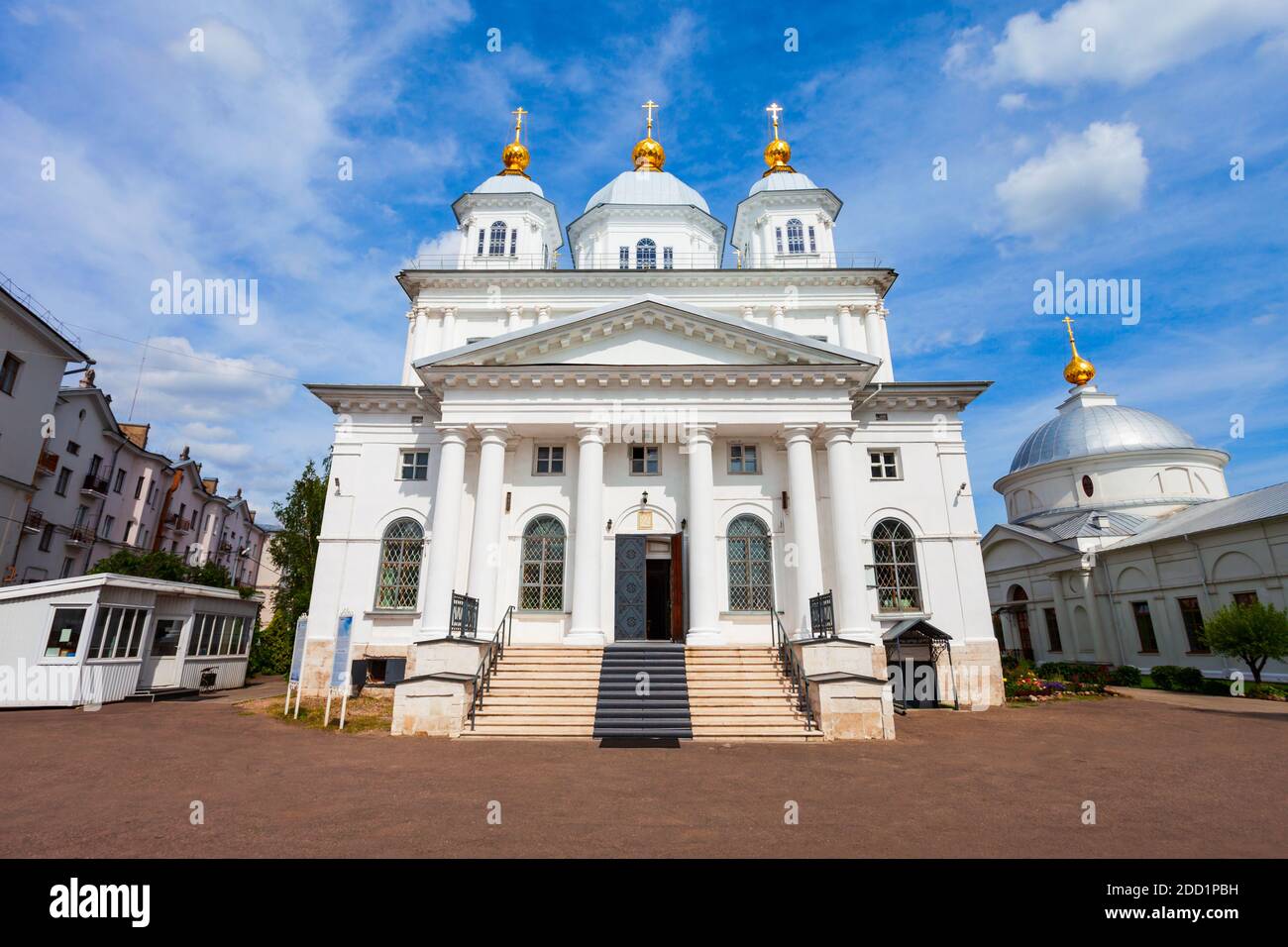 Russian orthodox monastery hi-res stock photography and images - Alamy