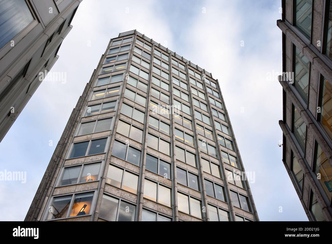 The Economist building, St James's, City of Westminster, London, UK ...