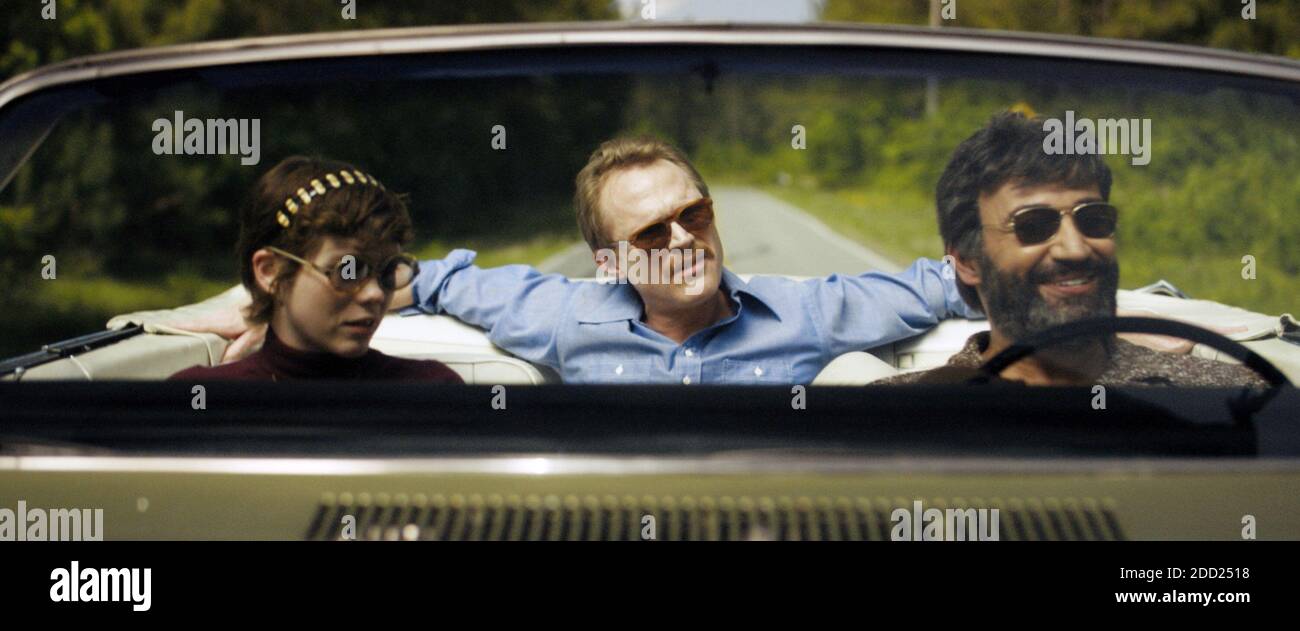 UNCLE FRANK, from left: Sophia Lillis, Paul Bettany, Peter Macdissi ...