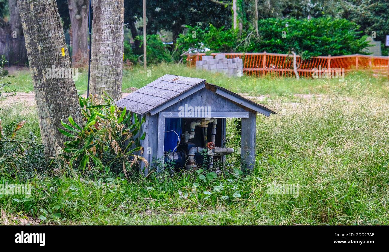 Small Pump House Stock Photo - Alamy