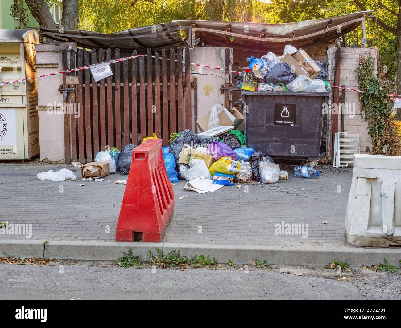 Trash bin full of garbage. Garbage dump. Pollution of the city Stock ...