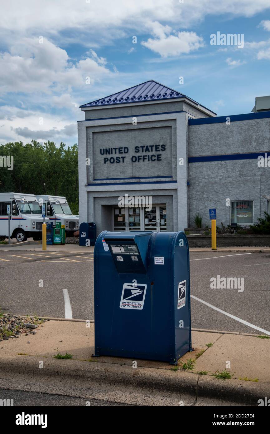 Roseville, Minnesota. United States Post Office. Mail box in front of ...