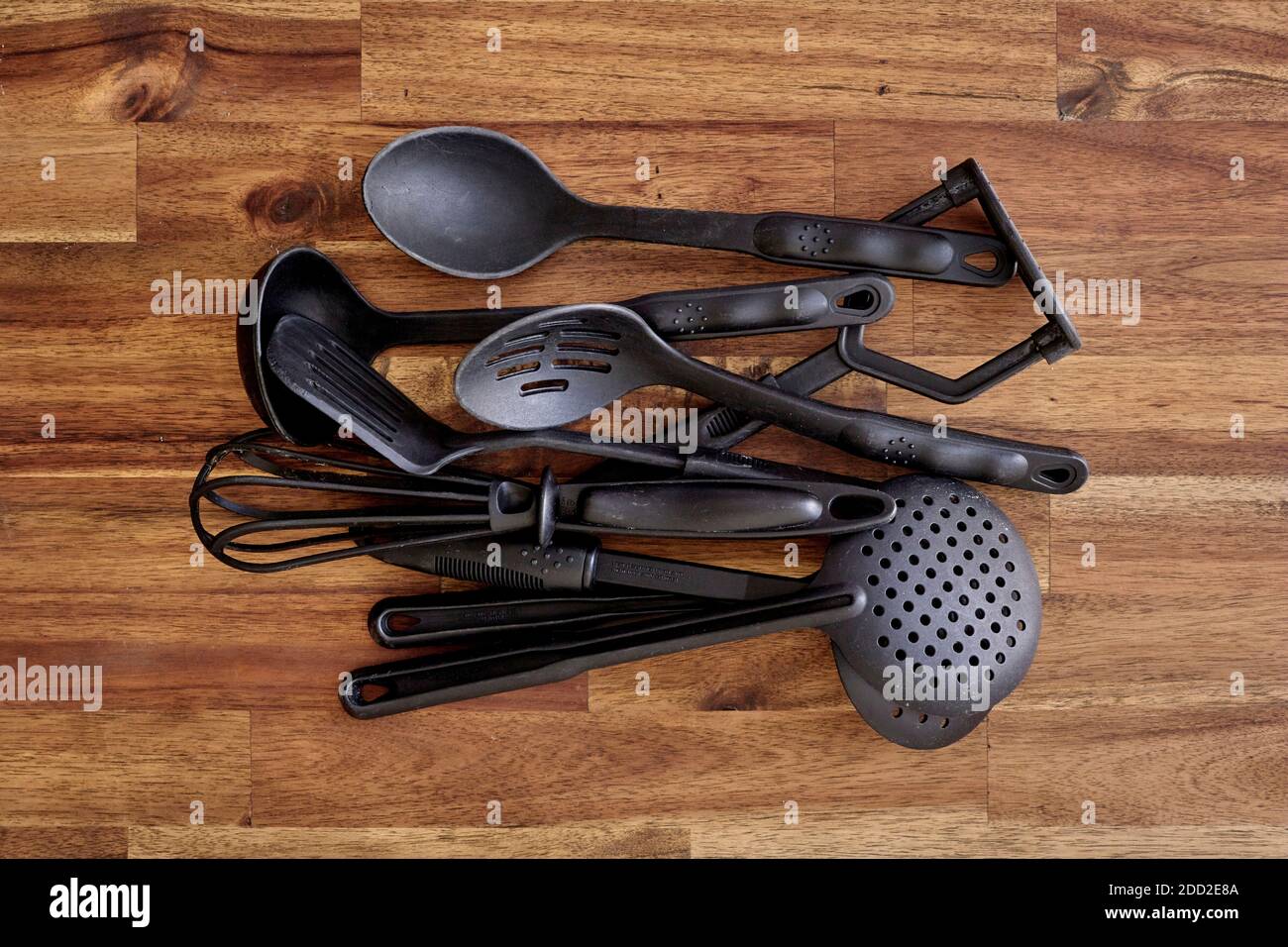 A studio photo of kitchen utensils Stock Photo - Alamy