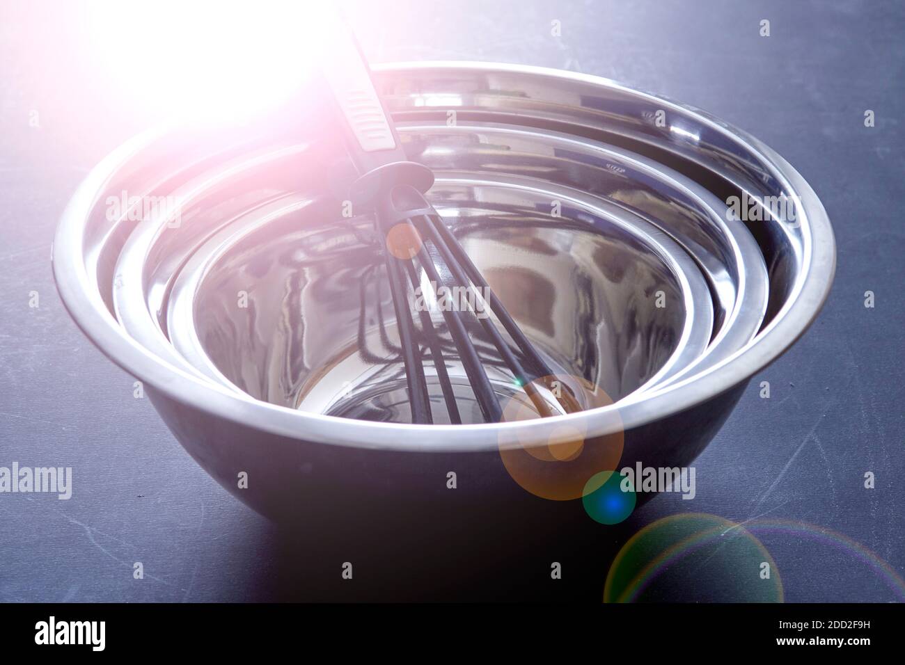 A studio photo of a kitchen mixing bowl Stock Photo - Alamy