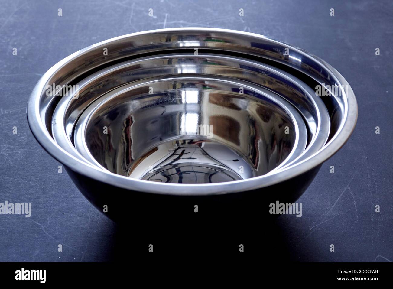 A studio photo of a kitchen mixing bowl Stock Photo - Alamy