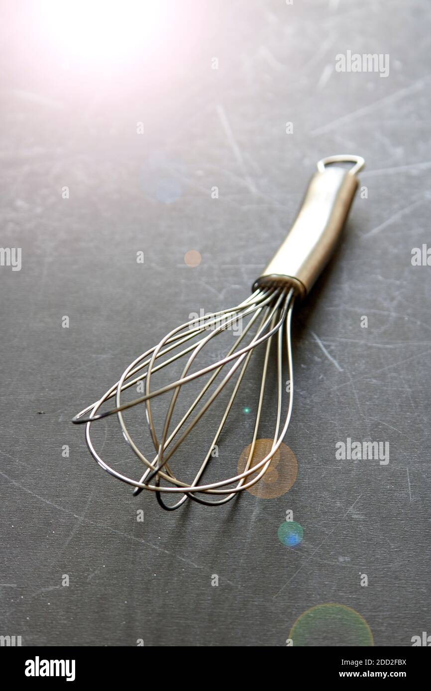 A studio photo of kitchen utensils Stock Photo - Alamy