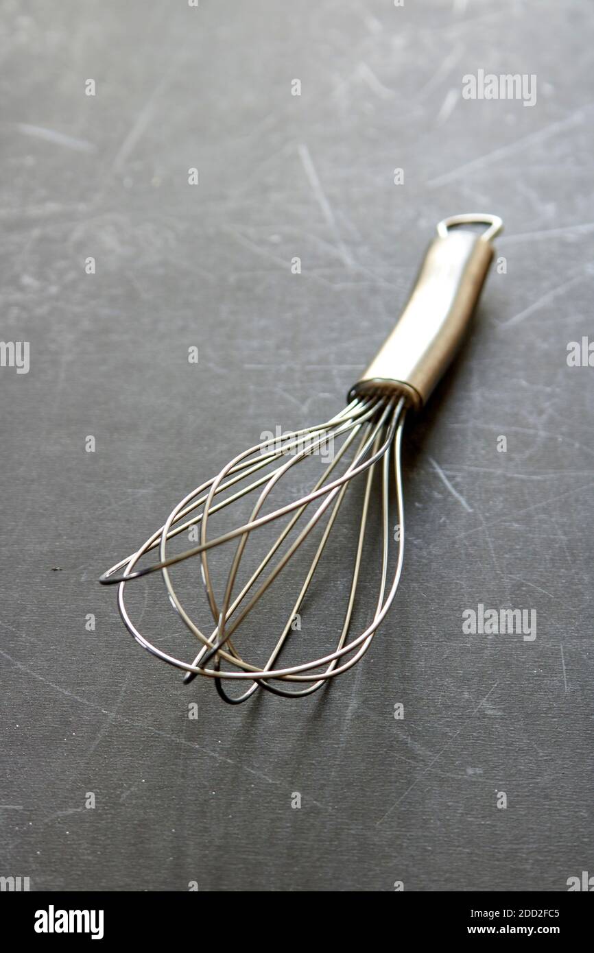 A studio photo of kitchen utensils Stock Photo - Alamy