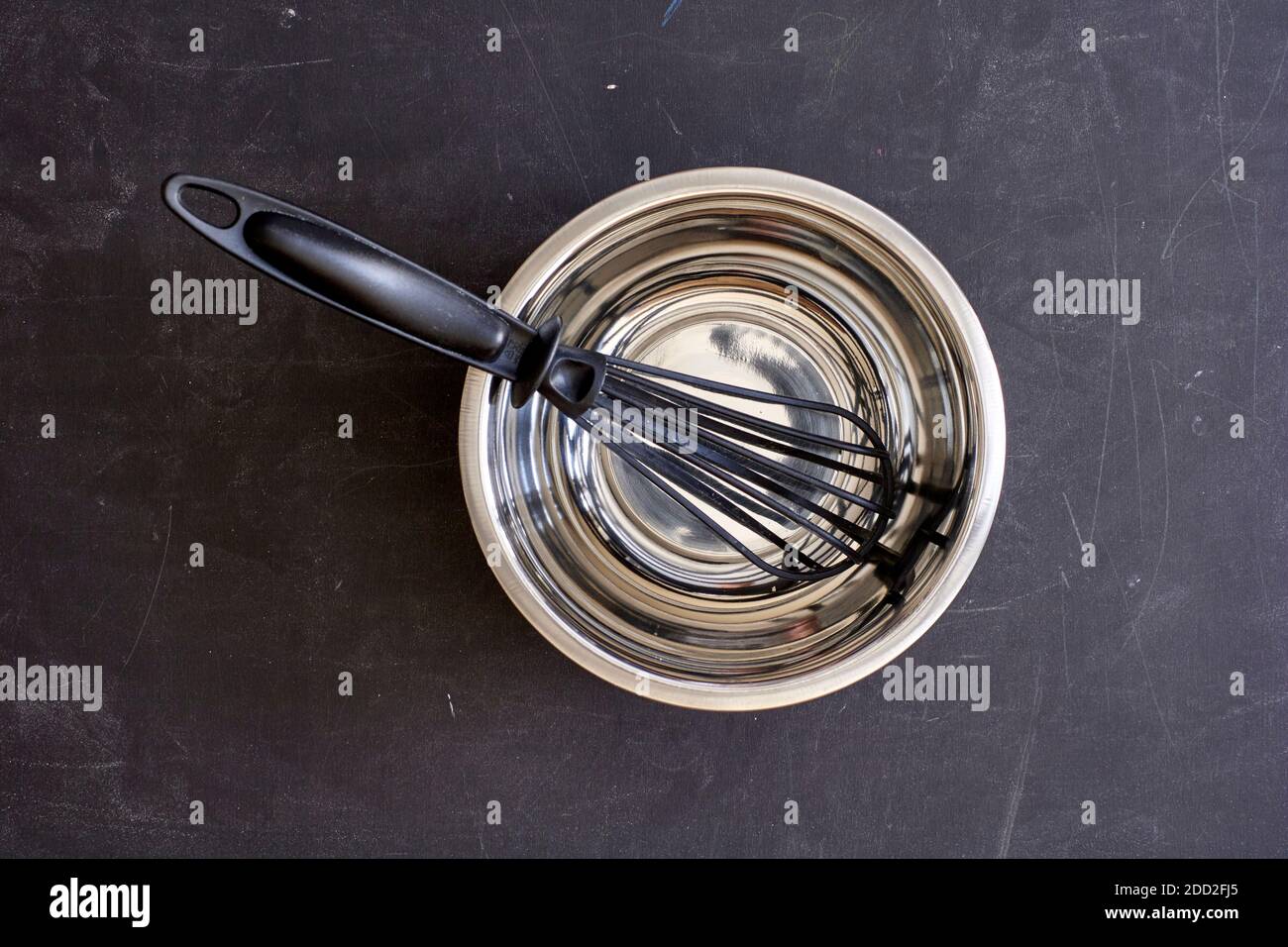 A studio photo of kitchen utensils Stock Photo - Alamy