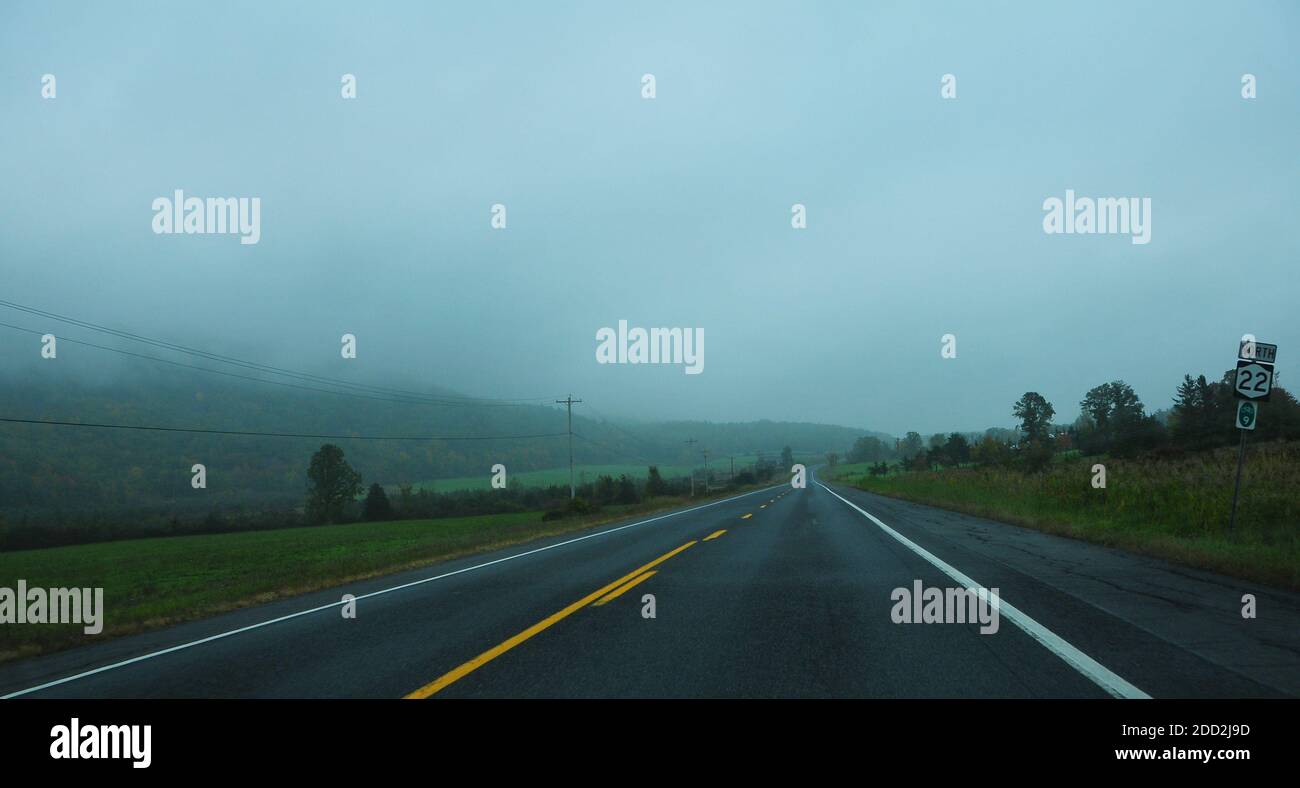 Back country roads and highways Stock Photo - Alamy