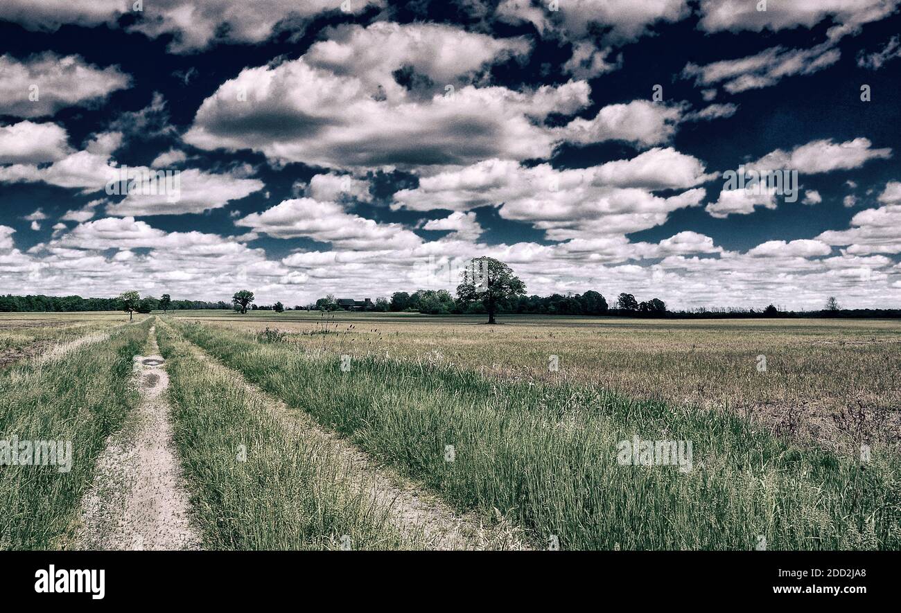 Back country roads and highways Stock Photo - Alamy