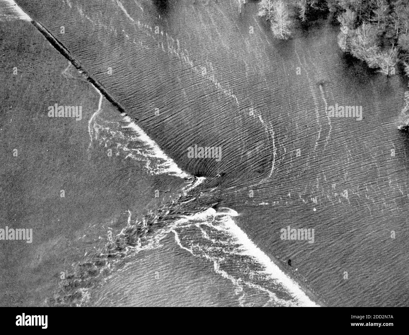 Levee mississippi river flood 1927 hi-res stock photography and images ...