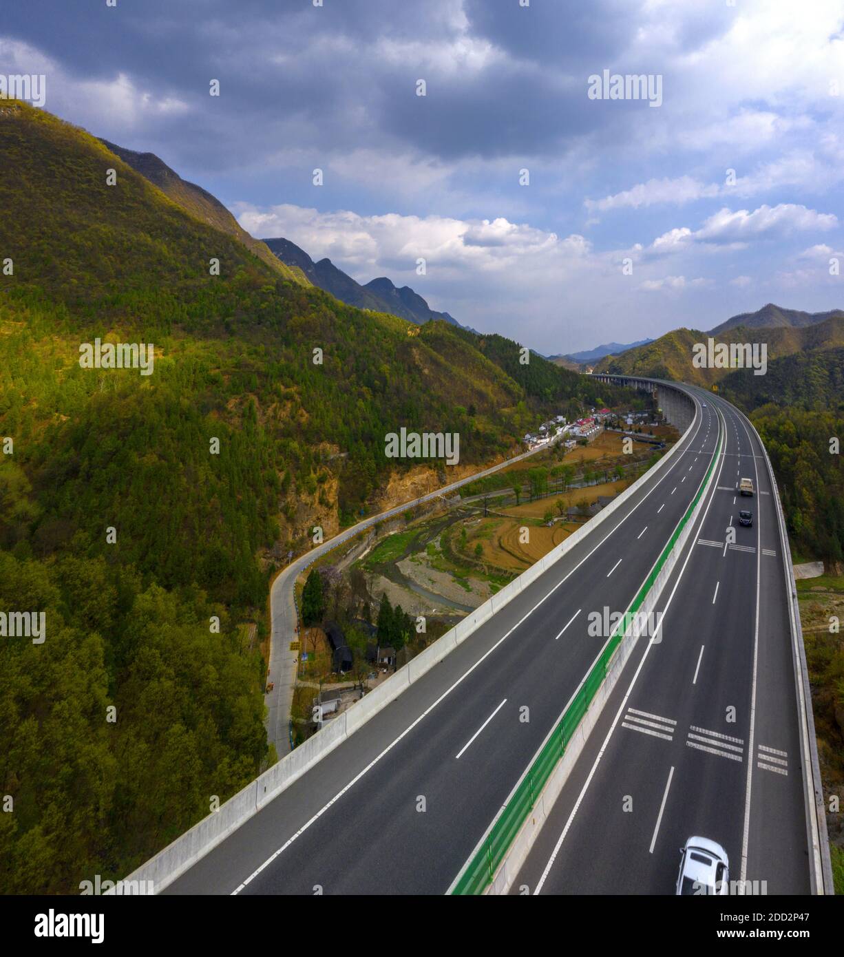 Through the call north expressway in the western mountains Stock Photo ...