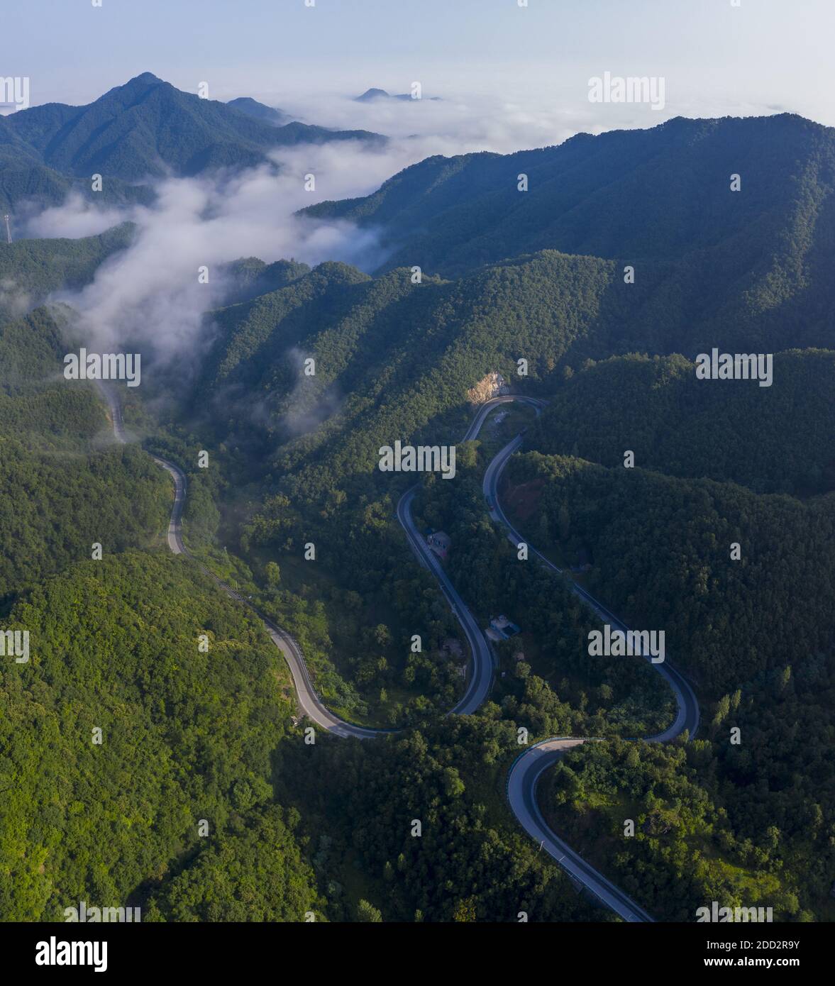 209 national highway across the western mountains Stock Photo - Alamy