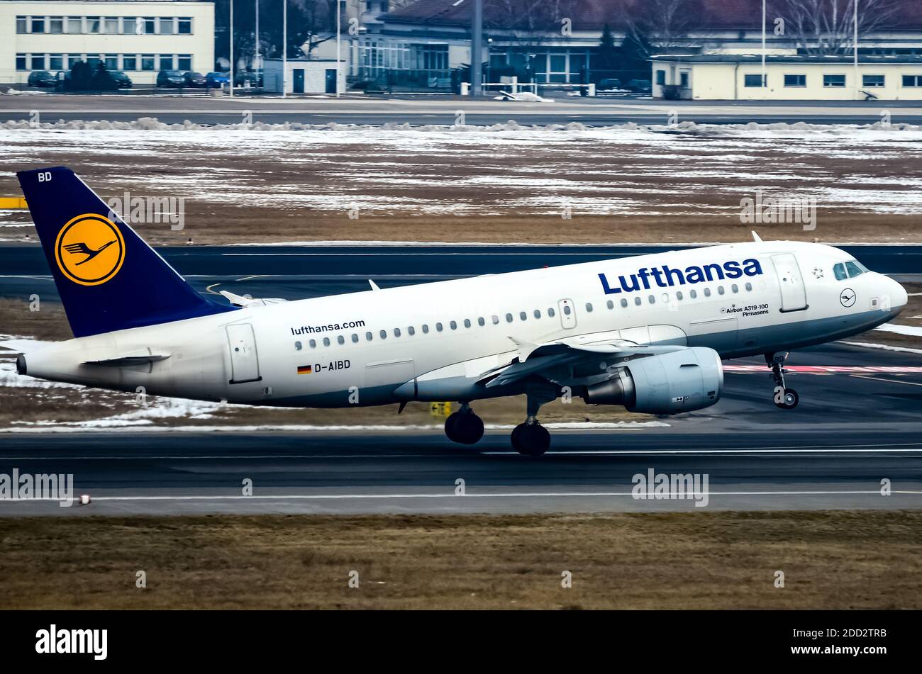 Lufthansa Airbus A320 at the Berlin Tegel airport Stock Photo - Alamy