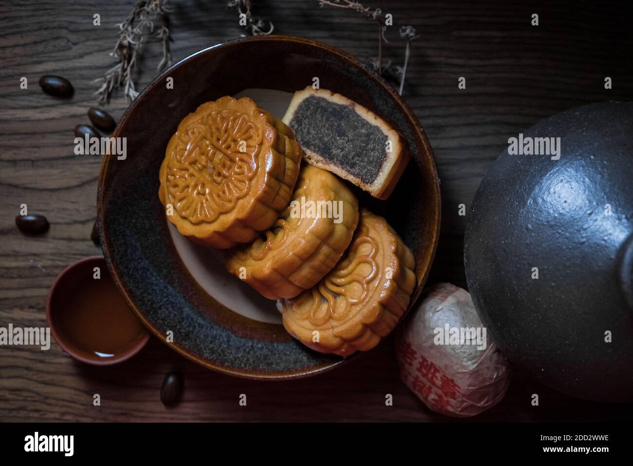 Moon festival celebrations hi-res stock photography and images - Alamy
