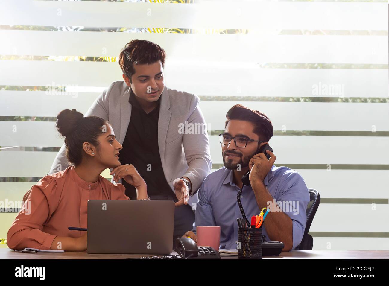 Talking to client hi-res stock photography and images - Alamy