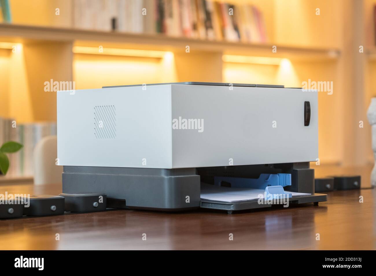 Desk printer hi-res stock photography and images - Alamy