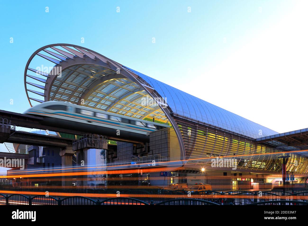 Shanghai maglev train and station Stock Photo - Alamy