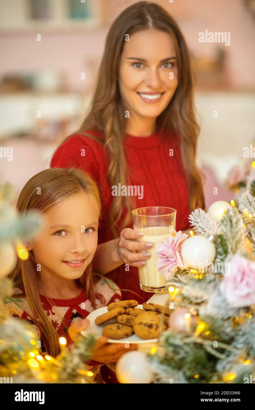 Beautful girl hi-res stock photography and images - Alamy