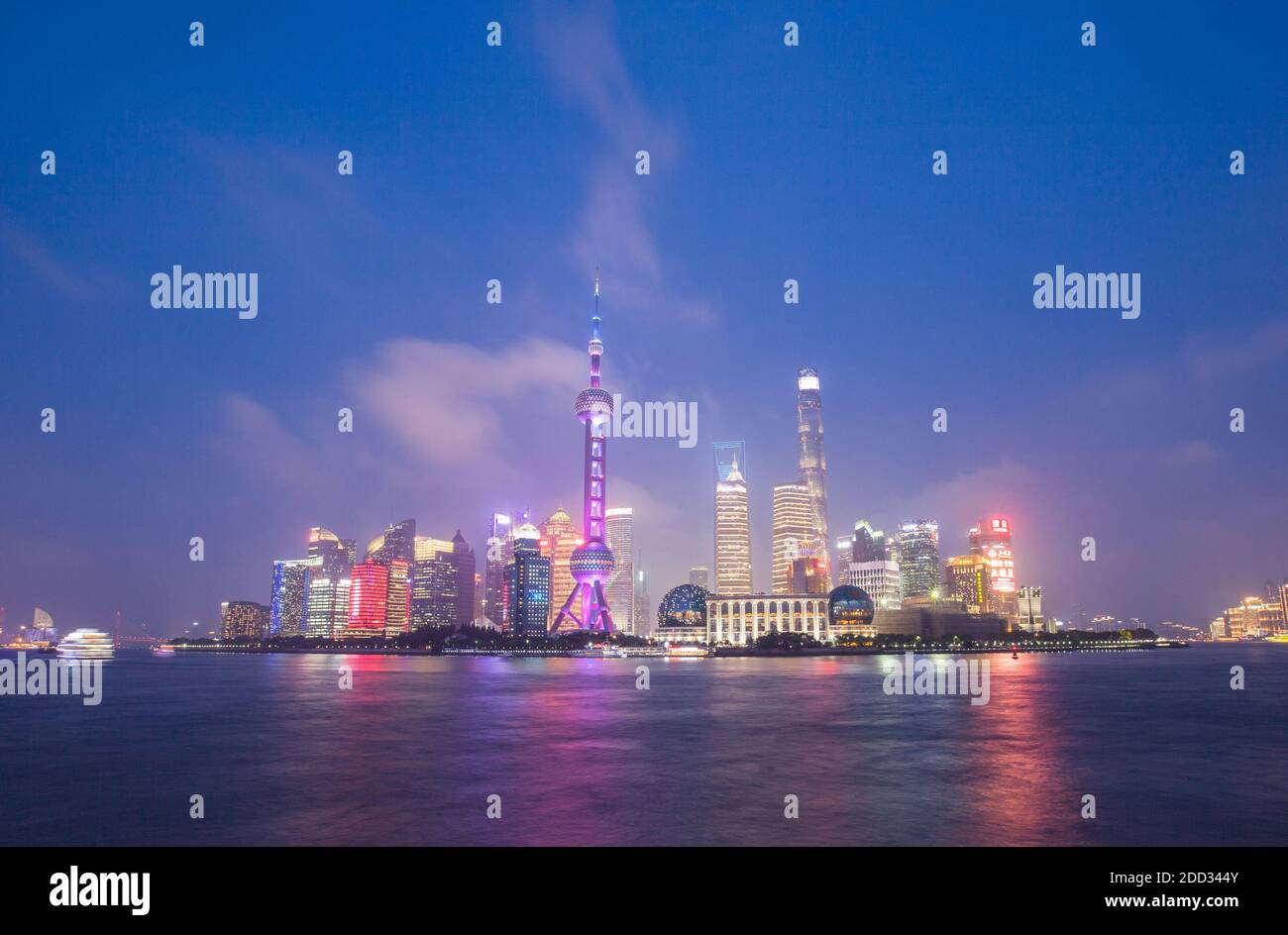 Shanghai lujiazui at night Stock Photo - Alamy