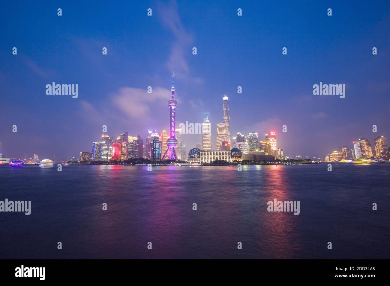 Shanghai lujiazui at night Stock Photo - Alamy