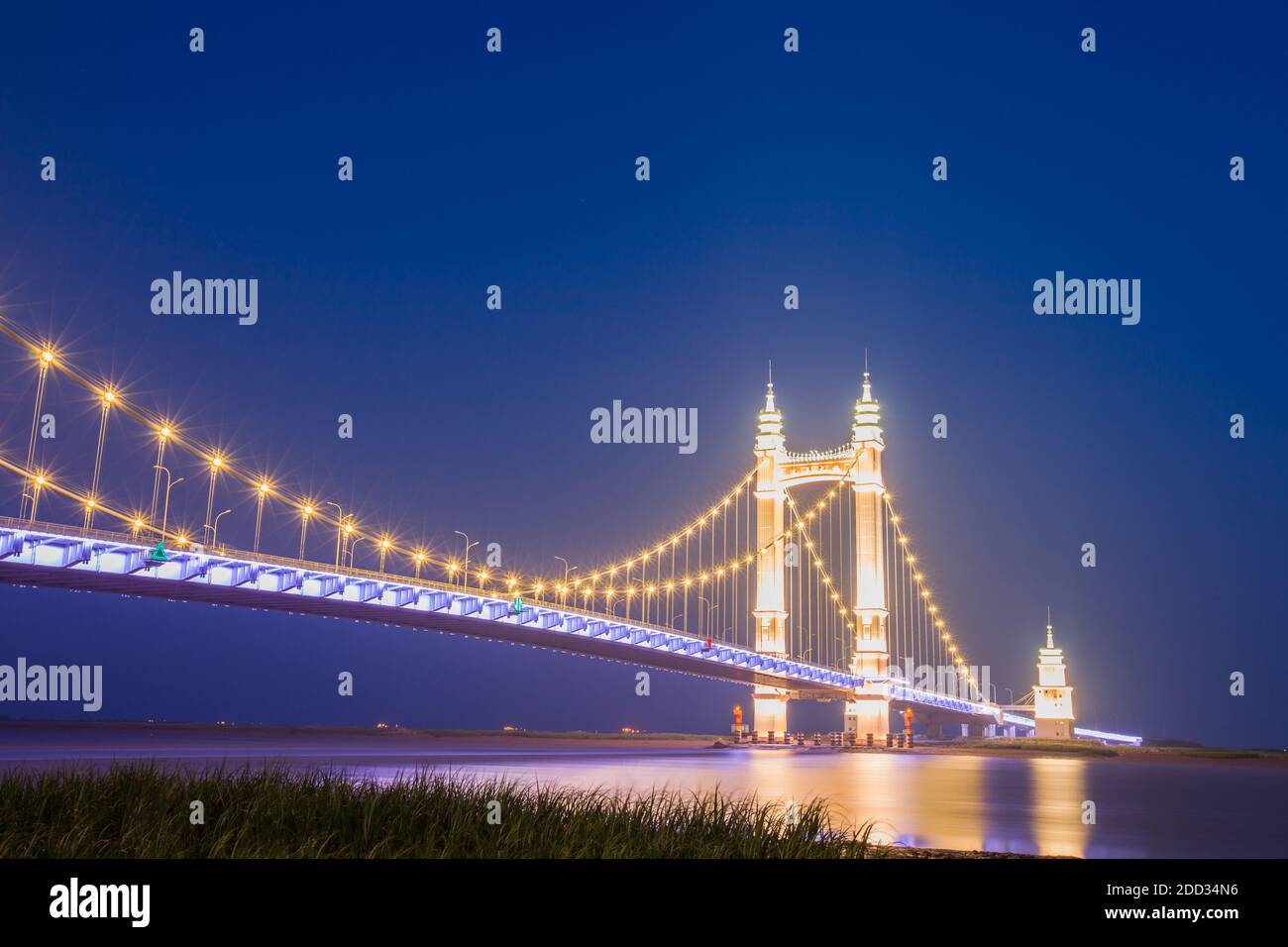 Zhoushan island bridge at night Stock Photo - Alamy