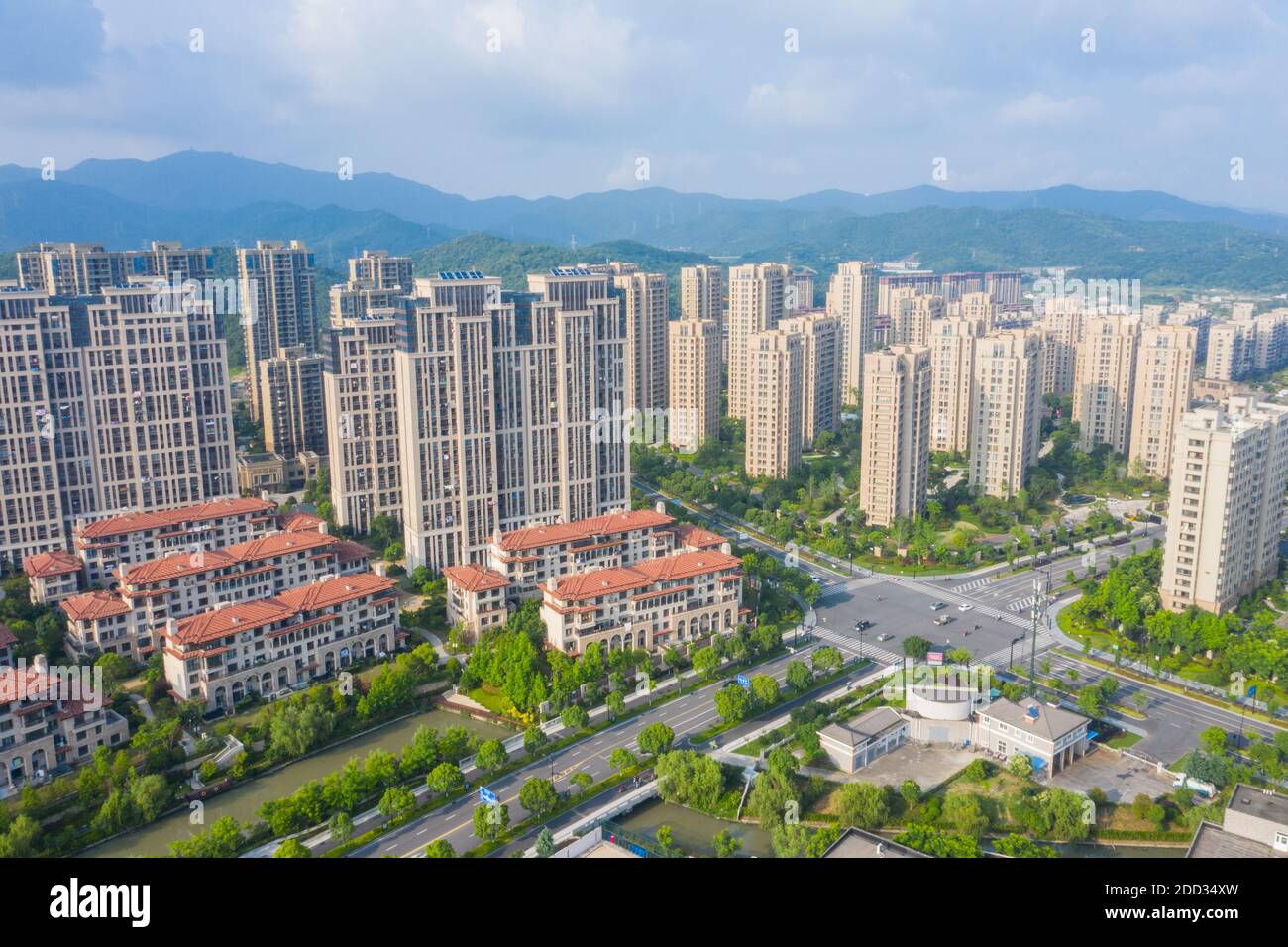 Zhoushan city architecture Stock Photo - Alamy
