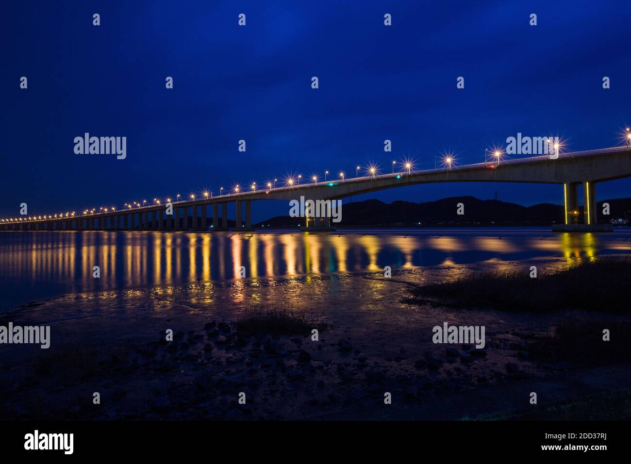 Jintang bridge hi-res stock photography and images - Alamy