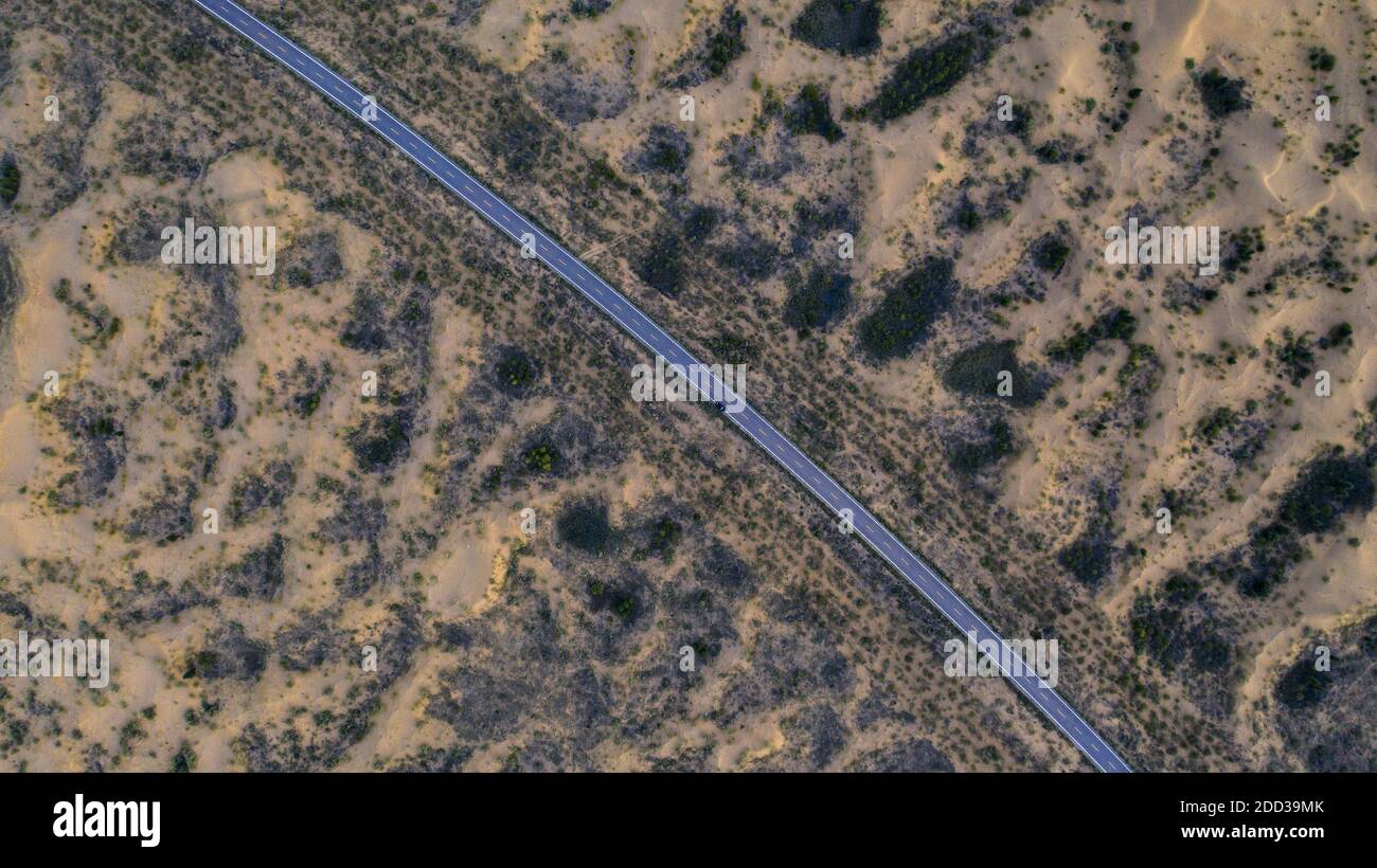 Inner Mongolia erdos seven xinghu desert ecological tourist attraction ...