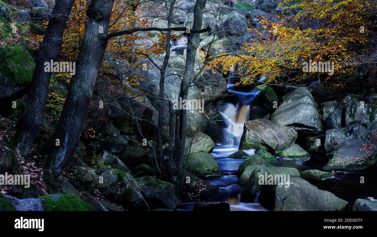 Padley gorge grindleford peak district hi-res stock photography and ...