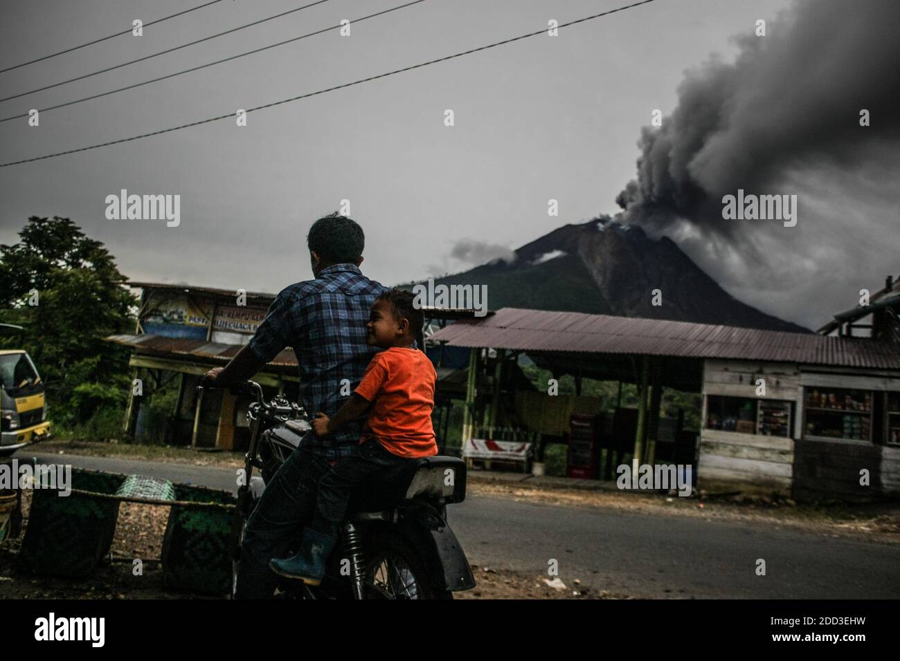 Volcano disaster mitigation hi-res stock photography and images - Alamy