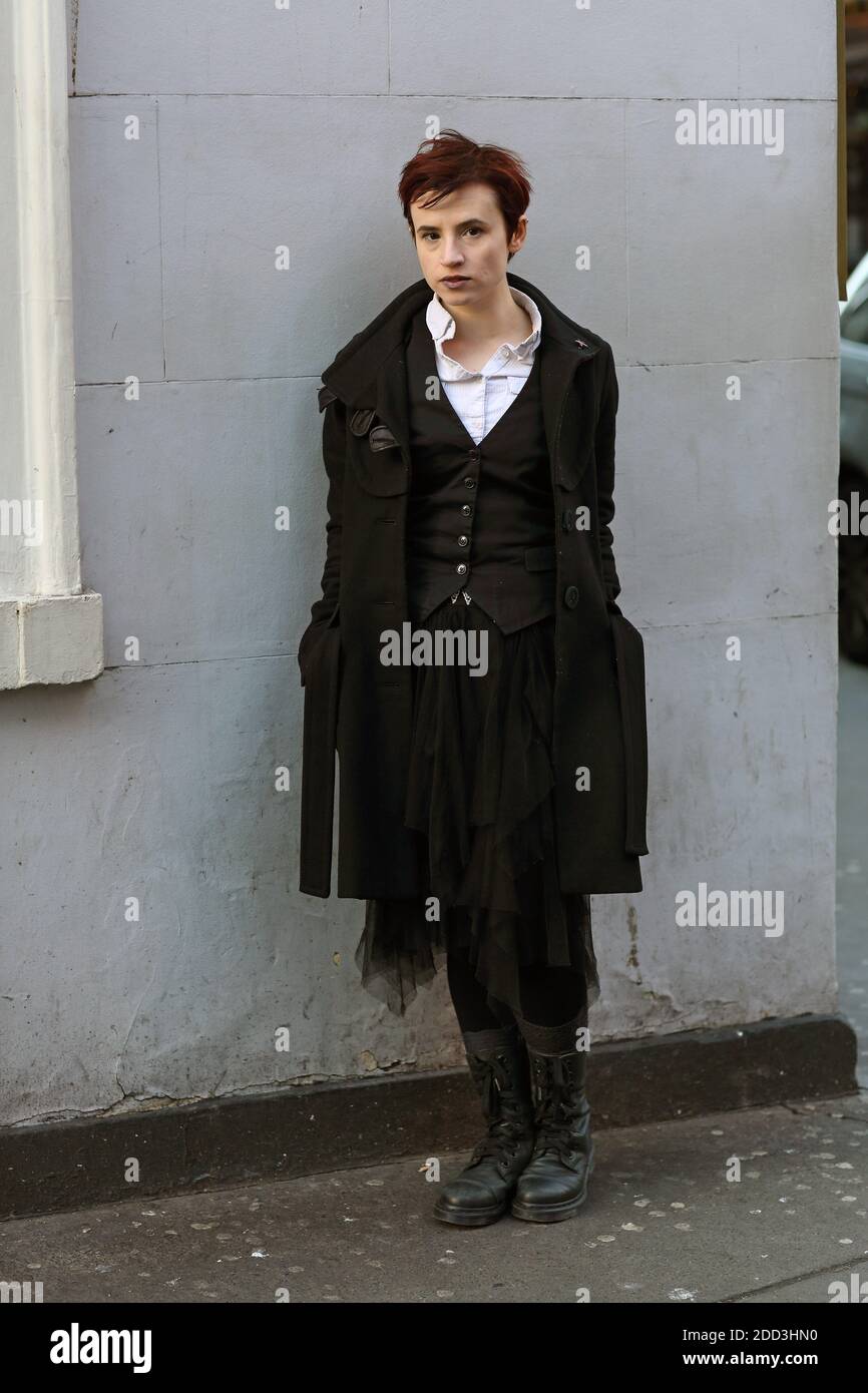 Author laurie penny hi-res stock photography and images - Alamy