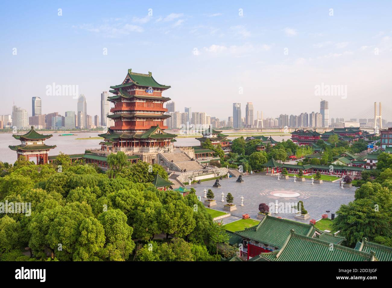 Tengwang pavilion hi-res stock photography and images - Alamy