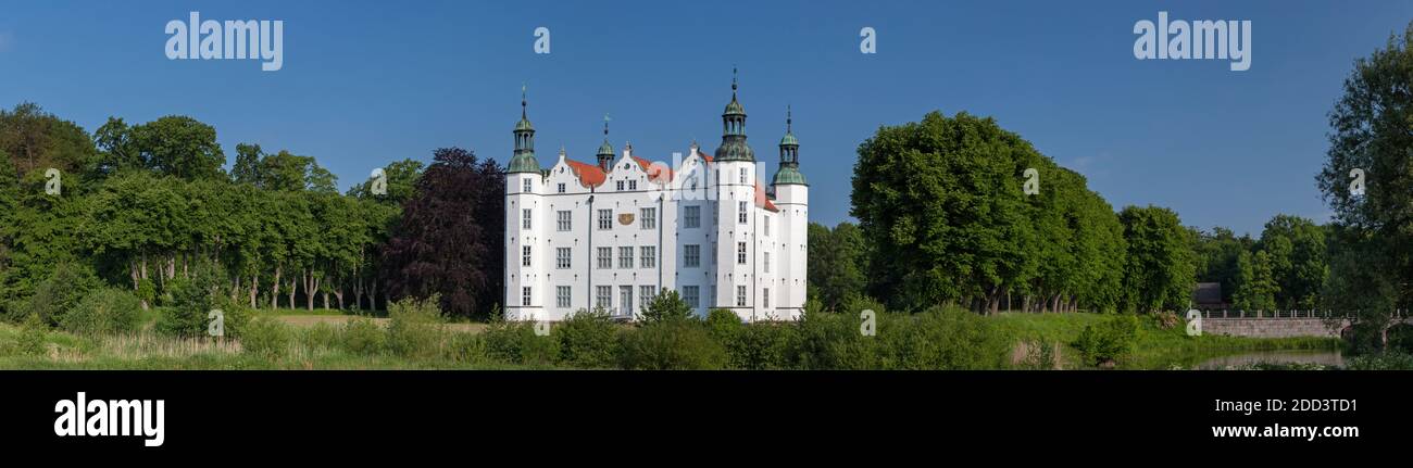 geography / travel, Germany, Schleswig-Holstein, Ahrensburg, Ahrensburg ...